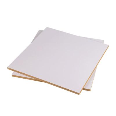 中国 木繊維 2.5mm 3mm 6mm 18mm 1 ホワイト 15mm MDF メラミンの板 18mm 家具用 販売のため