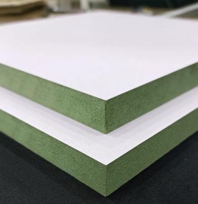 Cina Tavola in fibra di densità media 16 mm Bianco lucido/legno Melamina Mdf per la fabbricazione di mobili in vendita