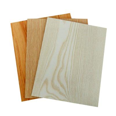 China Festplatten Mdf 15 mm Weiß Holz Kornfarbe Melamin Mdf mit Dichte 680-830 kg/m3 zu verkaufen