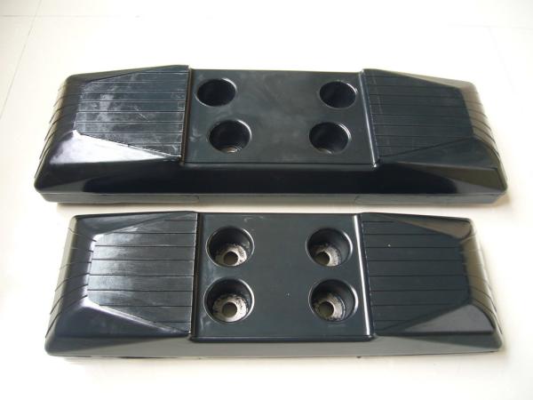 Light Weight Excavator Rubber Pads Special Designed Rubber Formula Durable