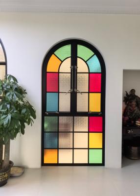 China Waterproof 6063-T5 Aluminium Casement Windows Geometric Colored Glass Pattern for sale