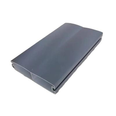 中国 Senegal Market Grey Powder Coated Aluminum Extrusion for Louver Blind 6063 Aluminum Profiles 販売のため