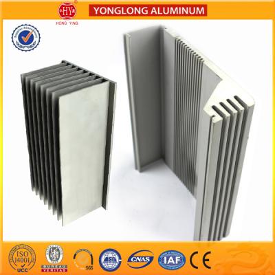 Cina L'industriale bianco d'argento spolverizza le estrusioni di alluminio rivestite l'isolamento termico in vendita