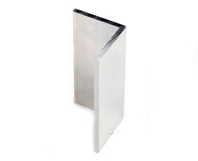 China De molen beëindigt de Hoekvorm van het Kleurenaluminium om het Profielkader van de Aluminiumlegering te assembleren Te koop