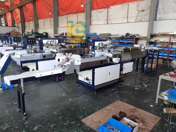 Quality Fully automatic screen printing machine suitable for nail polish bottles, for sale