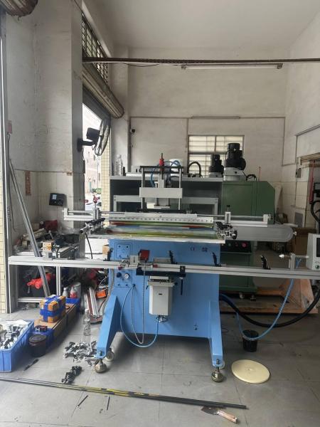 Quality Semi-automatic servo surface screen printing machine for sale