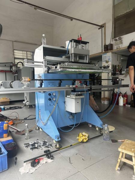 Quality Semi-automatic servo surface screen printing machine for sale