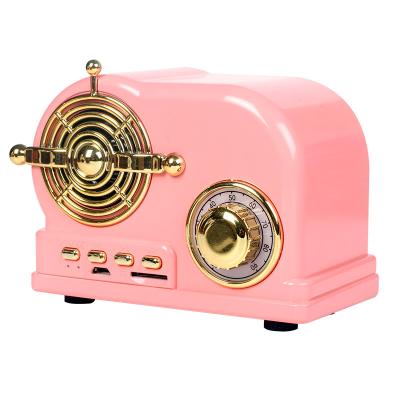 China Retro Mini Speakers Hands Free Portable Wireless Bluetooths speaker GK-BT02 for sale