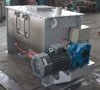 China Stirring Paddle Horizontal 7.5kw Ribbon Blender Mixer for sale