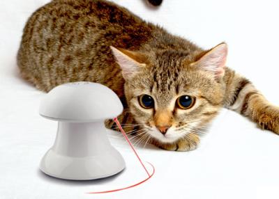 中国 専門の自動猫レーザーのおもちゃは練習/楽しみのために360度回ります 販売のため