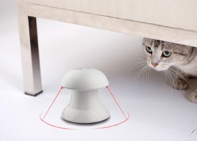 中国 360度の自動回転を用いる白い/黒相互猫レーザーのおもちゃ 販売のため