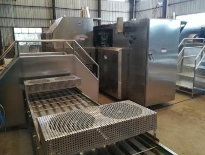 China Marshalling Cooling Conveyor, Stainless Steel Food Machine Accessories Inline , With Cooling Fan. for sale