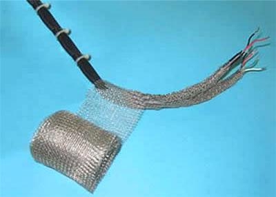China Kundengebundene EMI Knitted Wire Mesh Gasket-Korrosionsbeständigkeit für die Abschirmung zu verkaufen