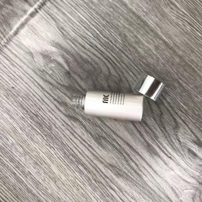 China Verpakking voor huidverzorging 15 ml PET waterfles met 0,25 ml afvoer en gratis monster Te koop