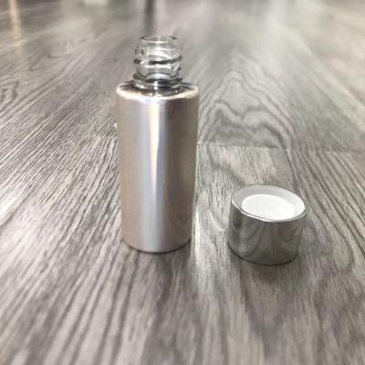 China Verpakking voor huidverzorging 15 ml PET waterfles met 0,25 ml afvoer en gratis monster Te koop