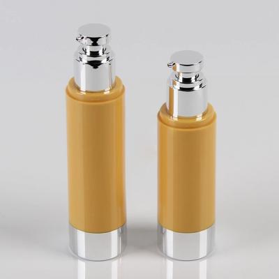 Cina Materiale del collare in plastica 80 ml 100 ml Bottolo pompa senza aria con velocità di scarico di 0,25 ml in vendita