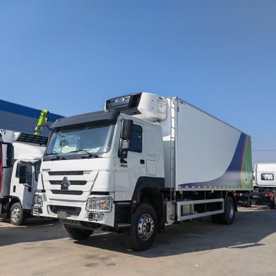 China HOWO Carrier Frozen Meat Transport Refrigerated Freezer Van 16ton Capacity Refrigerator Van Truck for sale