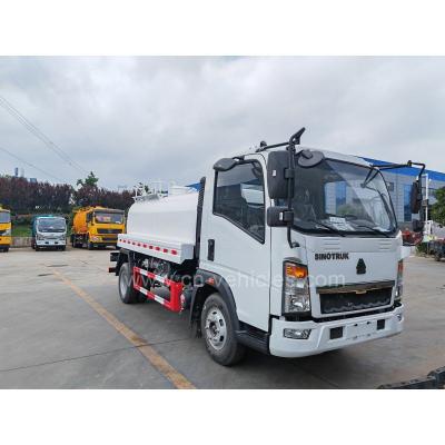 China Sinotruk HOWO 10cbm Liquid Tanker Truck , White Water Transport Trucks for sale