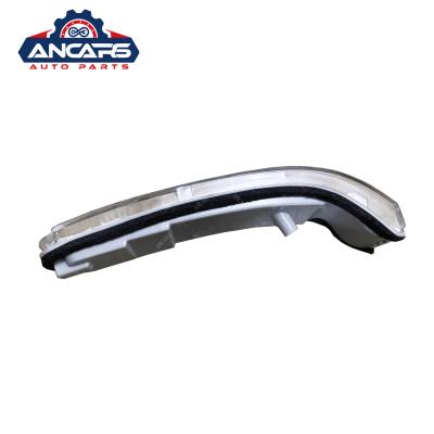 Cina Lampadina di segnalazione laterale di giro di Kia Borrego 09-17 della luce dello specchio 87632-2J000 87613-2J000 in vendita