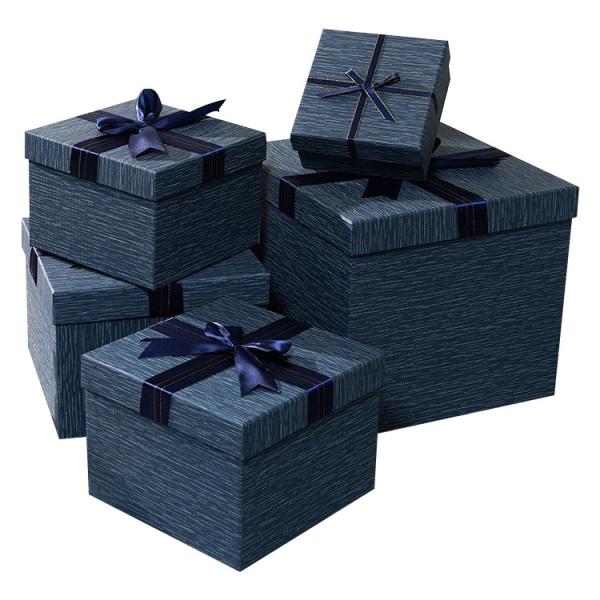 Quality Cosmetics Lid And Base Gift Box Customized Christmas Gift Box Set OEM for sale