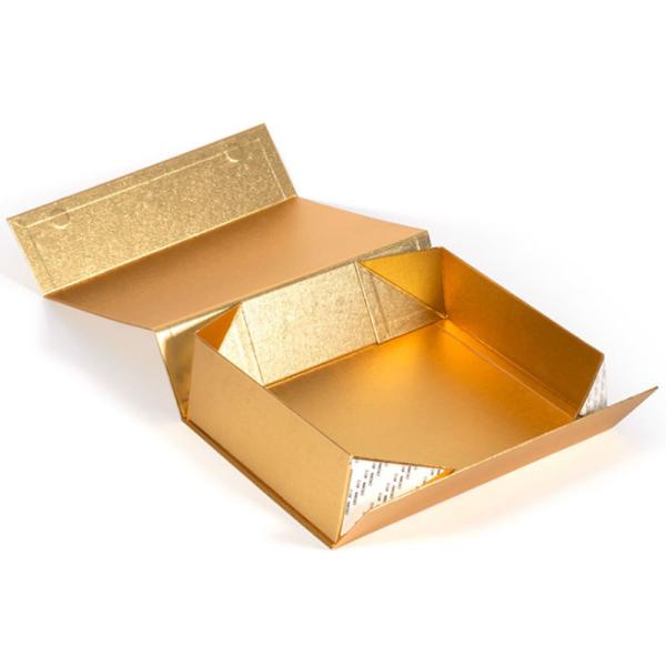 Quality Cosmetic Set Folding Cardboard Gift Boxes , Paper Packaging Magnetic Closure for sale
