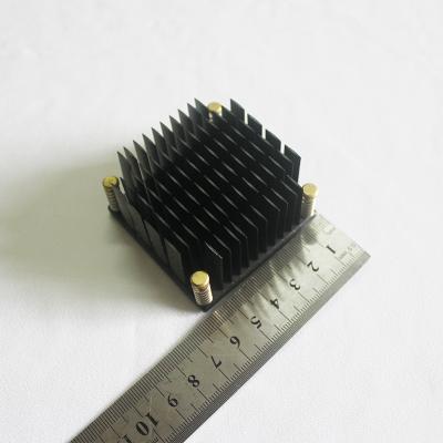 Cina Dissipatore di calore anodizzato nero antiruggine durevole, dissipatore di calore di forgia freddo di anti corrosione in vendita