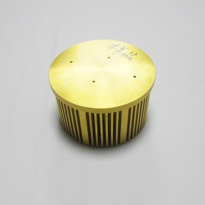 Cina Giro di forgia freddo dorato d'anodizzazione del dissipatore di calore per la luce progressiva del LED in vendita