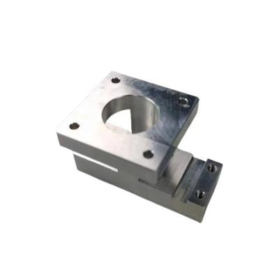 Cina Lucidatura di parti in alluminio lavorate a CNC con tolleranza di ± 0,01 mm e trattamento superficiale ecc in vendita
