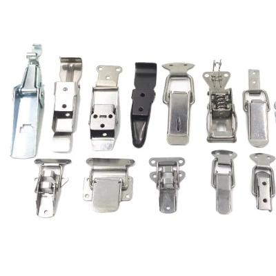 Cina Equipaggiamento di monitoraggio accettabile su misura Hardware 304 in acciaio inossidabile Chiusurabili Butterfly Toggle Lock Fasteners in vendita