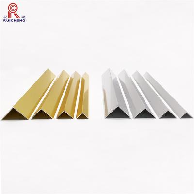 Cina Il profilo L di alluminio di transizione modella le strisce ceramiche di angolo del protettore di bordo della disposizione in vendita