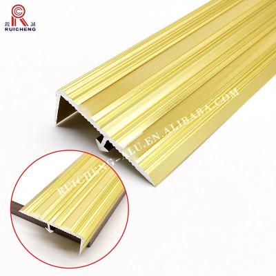 China De Trede die van het antioxidatiealuminium Randversiering T5 voor vinylbevloering besnuffelen Te koop