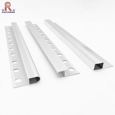 中国 端をゆっくり進る6063アルミニウム階段はT5を71mm x 10mmのサイズASTM整える 販売のため