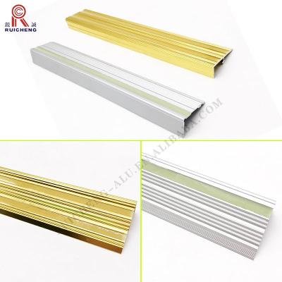 Cina Il bordo di alluminio Photoluminescent di punto sistema slittamento di spessore di 3mm l'anti in vendita