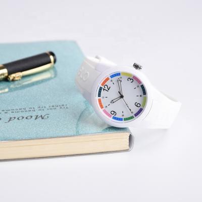 Cina Crono orologio degli uomini del silicone con il movimento DWG di Miyota 6P29--R0234 in vendita