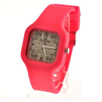 Cina Orologio su ordinazione del quarzo del silicone flessibile una garanzia di anno per il regalo di anniversario in vendita
