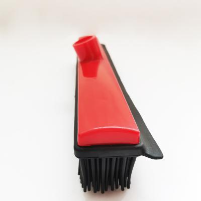 China 3' 5' rodo de borracha da vassoura da remoção do cabelo do animal de estimação que encurta o punho à venda