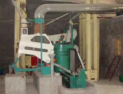Cina Macchina di triturazione a rulli di mais da 24x8x9m 50TPD per i mulini di farina bianca di grano in India in vendita
