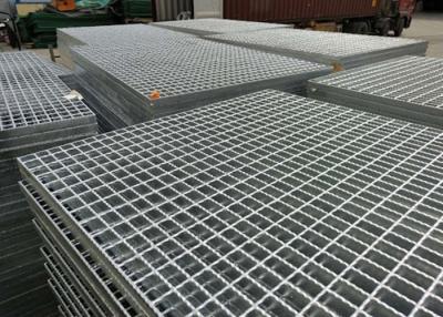 China Steel Walkway Galvanized Serrated Bar Grating Anti Corrosion 6mm Cross Twisted Bar for sale