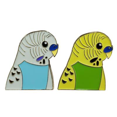 China Colorful Bird Lapel Enamel Pins , Soft Enamel Lapel Pins Badges With Gold Plating for sale