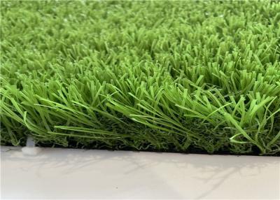 Cina il campo di football americano artificiale Olive Green dell'erba del tappeto erboso di Oz del mucchio 80 di 12mm 13mm 15mm 2 colori C modella il filato in vendita
