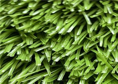 Cina il campo di football americano artificiale Olive Green dell'erba del tappeto erboso di Oz del mucchio 80 di 12mm 13mm 15mm 2 colori C modella il filato in vendita