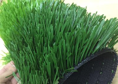 Cina erba artificiale di calcio,   mela del tappeto erboso 50mm del campo di football americano e verde scuro artificiali, forma di s con il gambo in vendita