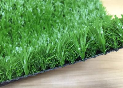 Cina abbellimento del tappeto erboso artificiale, area di svago del campo da giuoco, ampio filato netto con i colori ricci yarn.2, verde del campo in vendita