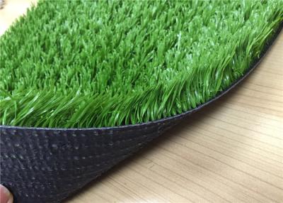 Cina abbellimento del tappeto erboso artificiale, area di svago del campo da giuoco, ampio filato netto con i colori ricci yarn.2, verde del campo in vendita