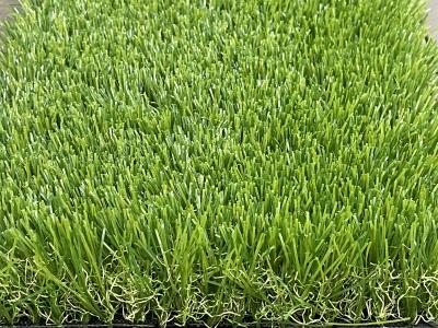 Cina tappeto erboso artificiale del giardino di colore naturale artificiale dell'erba per la decorazione esterna. tappeto 7000Dtex 25mm del giardino 35mm in vendita