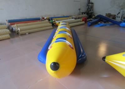 Cina La gente gonfiabile sigillata dei sedili della banana 4 del galleggiante di volo dei giochi dell'acqua mette a sedere il materiale del PVC in vendita