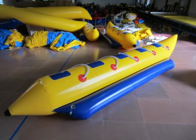 Cina La gente gonfiabile sigillata dei sedili della banana 4 del galleggiante di volo dei giochi dell'acqua mette a sedere il materiale del PVC in vendita