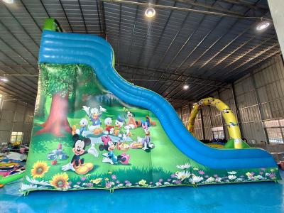 Cina Commercial Outdoor Inflatable Dry Slide Castle Disney Mickey Mouse Cartoon Party Inflatable Dry Slide Per Bambini E Adulti in vendita