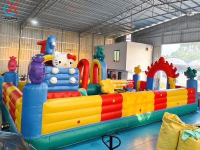 China Aufblasbares Sprunghaus Farbenfroher Hindernisplatz Aufblasbares Spielplatz zu verkaufen