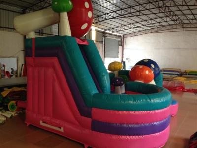 Cina Il fungo gonfiabile della città di divertimento del gioco del tessuto multi- del PVC rimbalza la Camera 6x4m in vendita